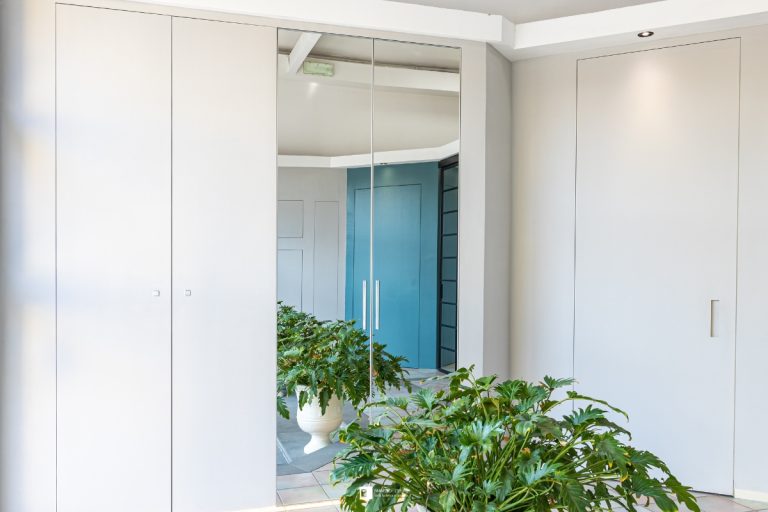 Invisible wardrobes | Invisible-door